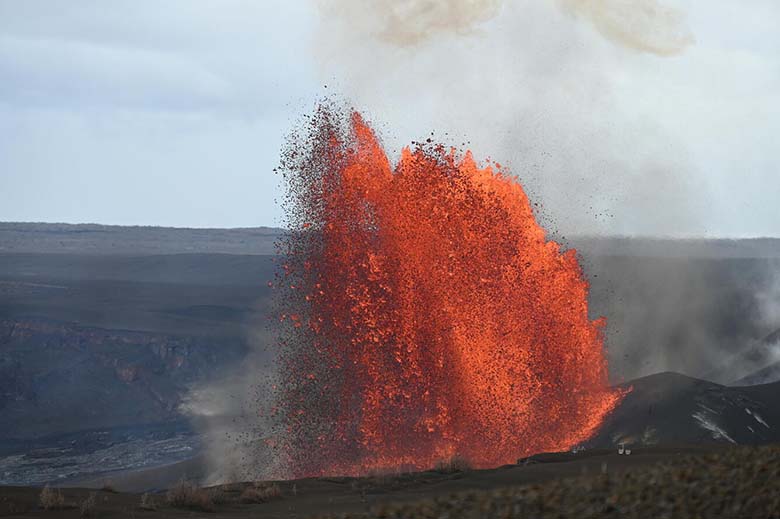 Kilauea lava fountains reach as high as 650 feet during Episode 48 ...